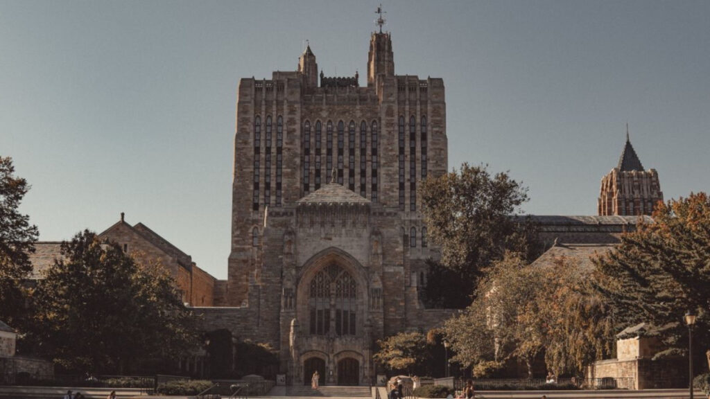 How to Get Into Yale Law School: The Definitive Guide in 2025 - Top Law ...